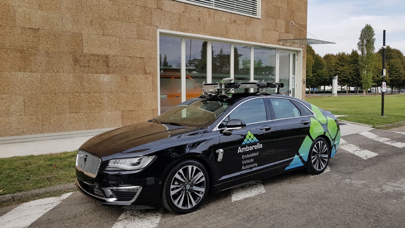 VisLab, pioniera italiana della guida autonoma, amplia il suo centro di ...